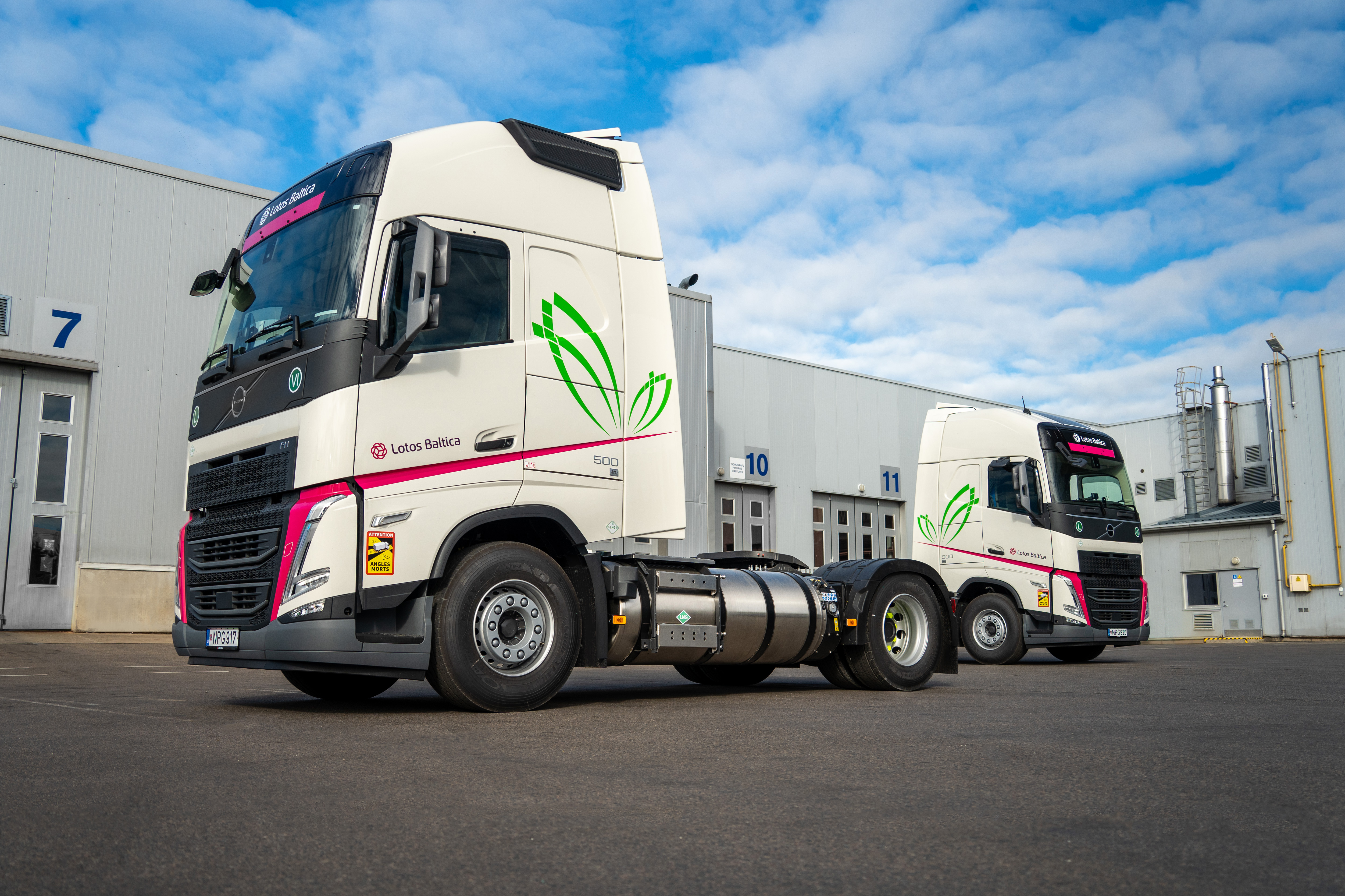 „Lotos Baltica“ parką papildė dujiniai „Volvo“ vilkikai